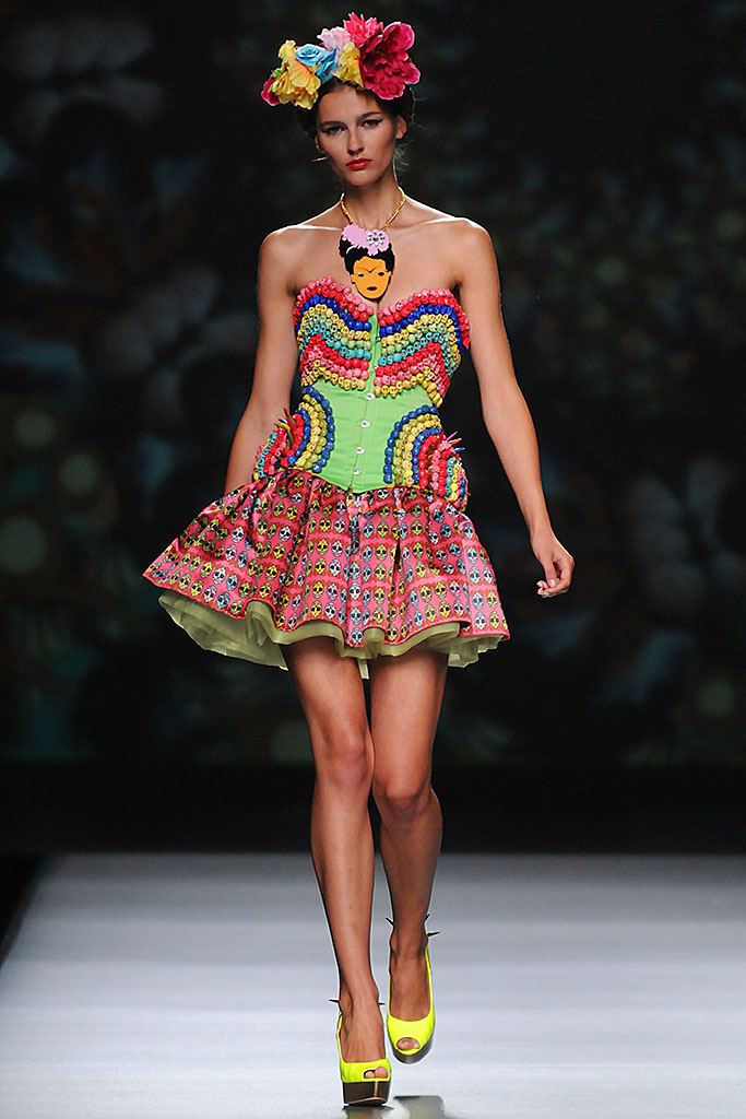 Fashionadictas by Marcela: Maya Hansen y sus corsets con inspiración ...