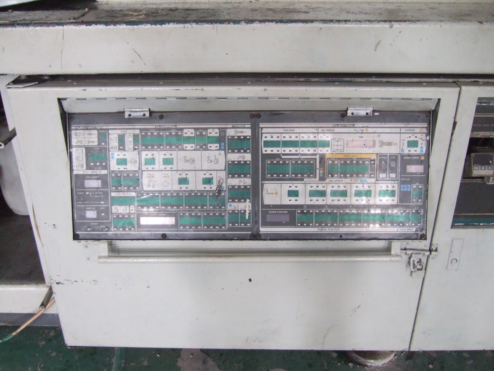 READ LAND - CRB: Jual Mesin Injection Plastic Toshiba 350 Ton ...