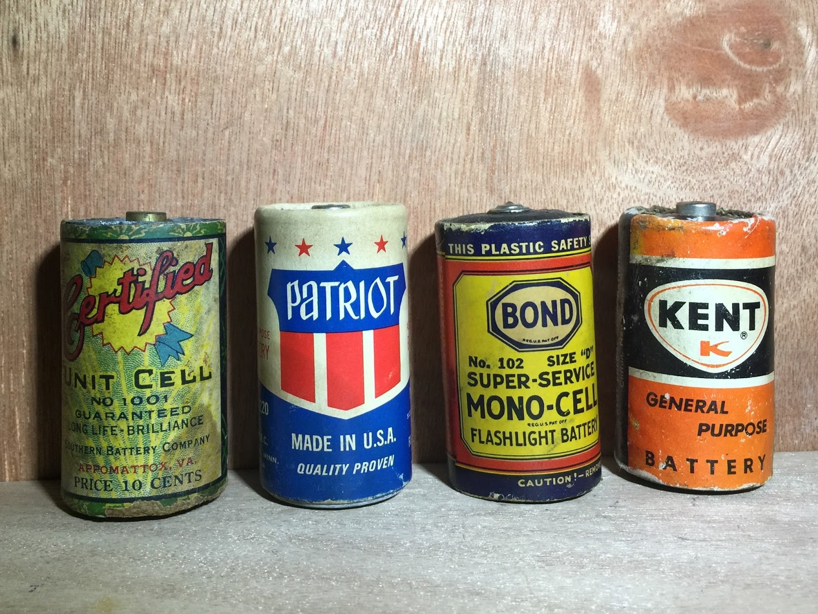 Colecciones y Museo Virtual Cándido Guzmán: BATERIAS - VINTAGE BATTERIES