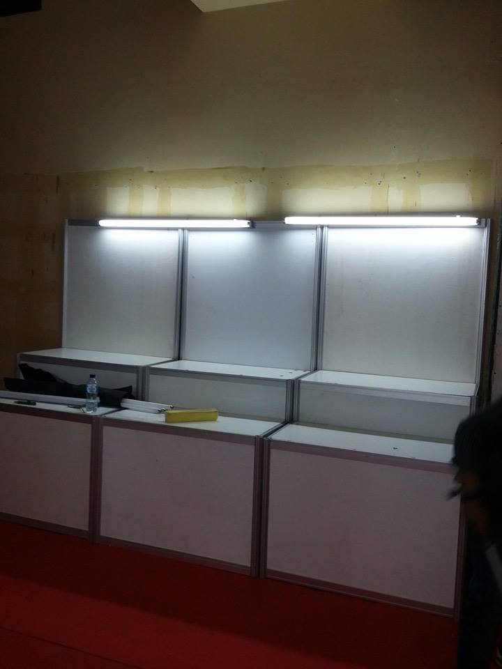 jual meja display murah - Partisi Pameran Tangerang