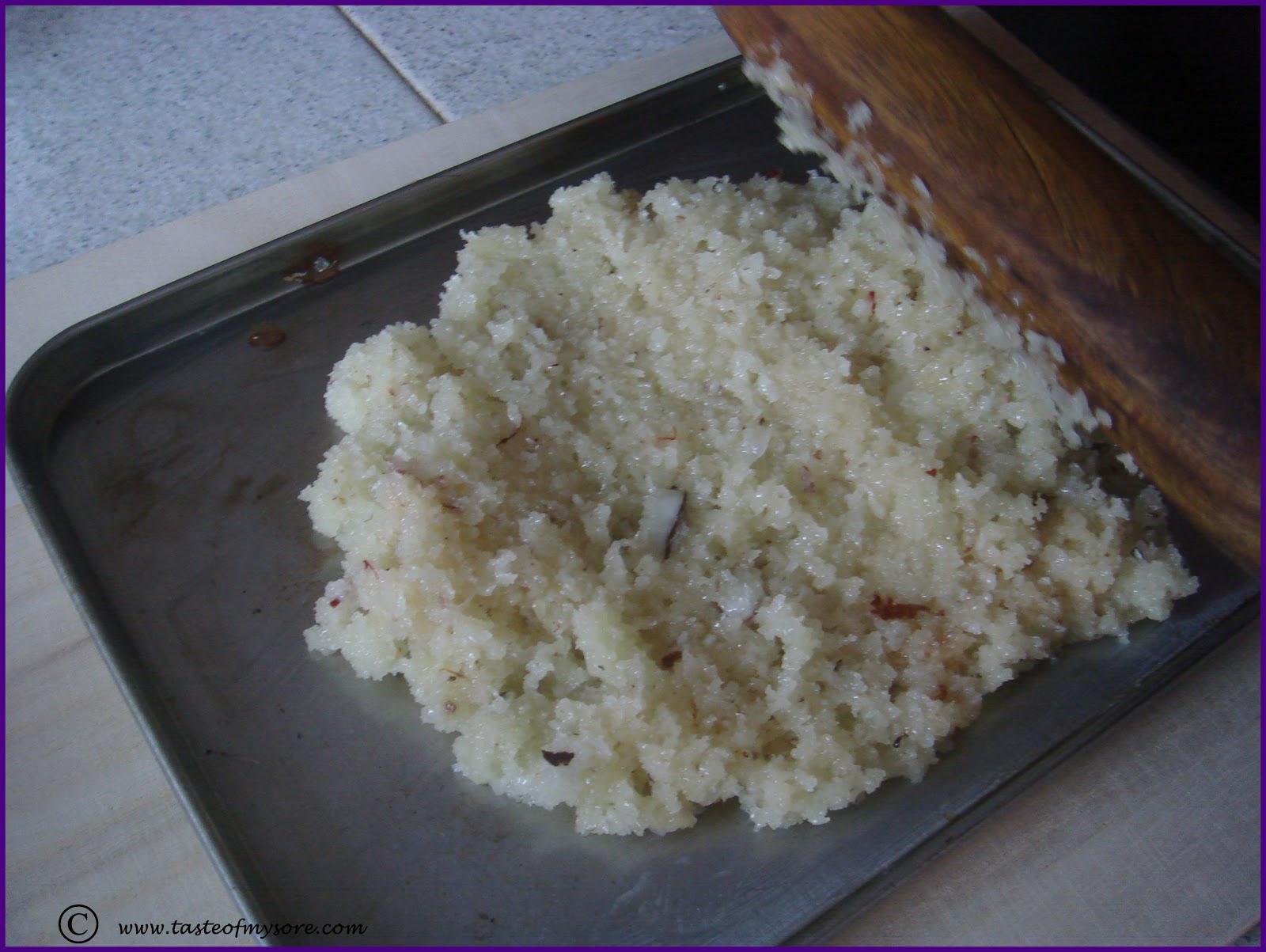 Taste of Mysore: Kobbari Mithai/Coconut Burfi