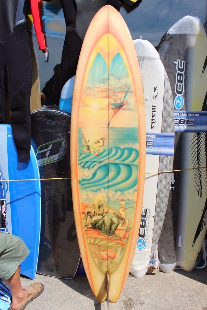 vintage surfboard collector UK: Beautiful Tris singlefins