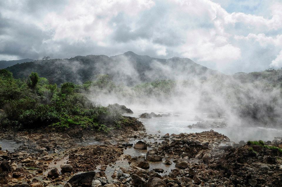 Byahero: Inang-Maharang Boiling Lake in Manito, Albay