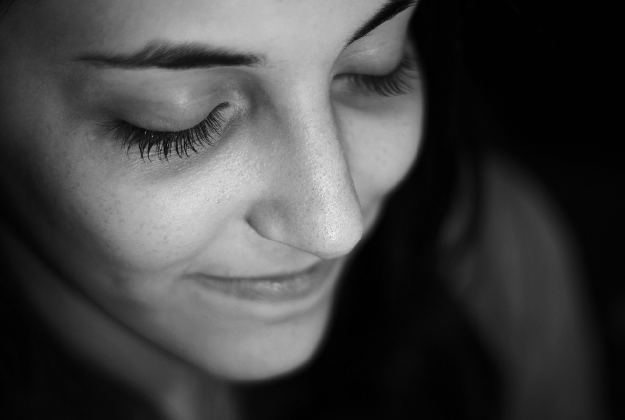 Most Effective Facial Pressure Points – Top Facial Acupressure Points ...