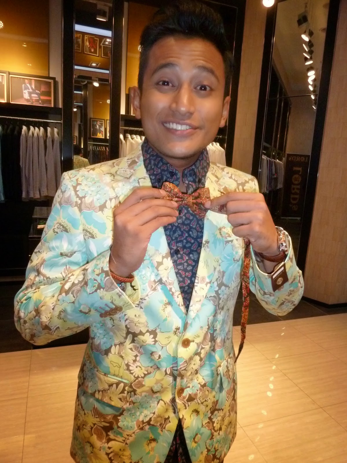 Kee Hua Chee Live!: SHAH ISKANDAR WILL WEAR LORD'S TAILOR SUIT FOR THE ...