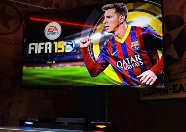 Divulgada a tela de abertura de FIFA 15 | RafaDetonador