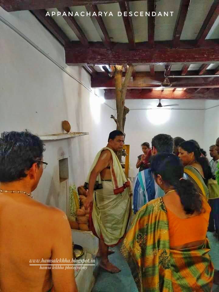 Hamsa Lekhha Travel diaries: Mantralayam ----day 1 --- bichali ...