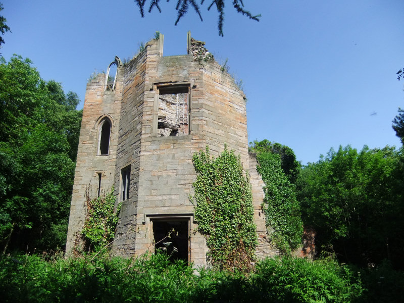 Photographs Of Newcastle: Ravensworth Castle