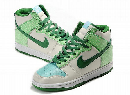 High Tops Nike SB Dunk : Nike SB Glow In the Dark Premium Dunks ...