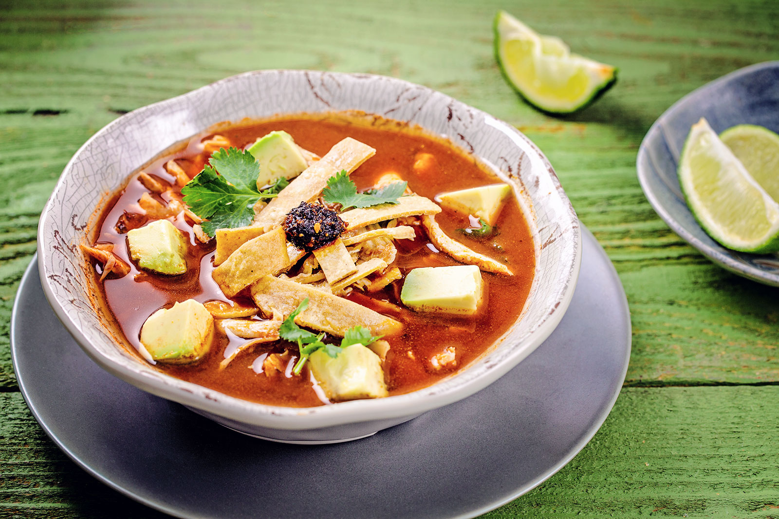 Sopa Azteca con Pollo {Chicken Tortilla Soup}