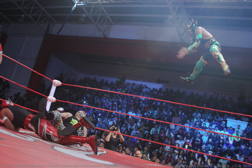 ESTRELLAS DEL RING.: En una noche histórica en Toluca, debuta Octagón Jr‏