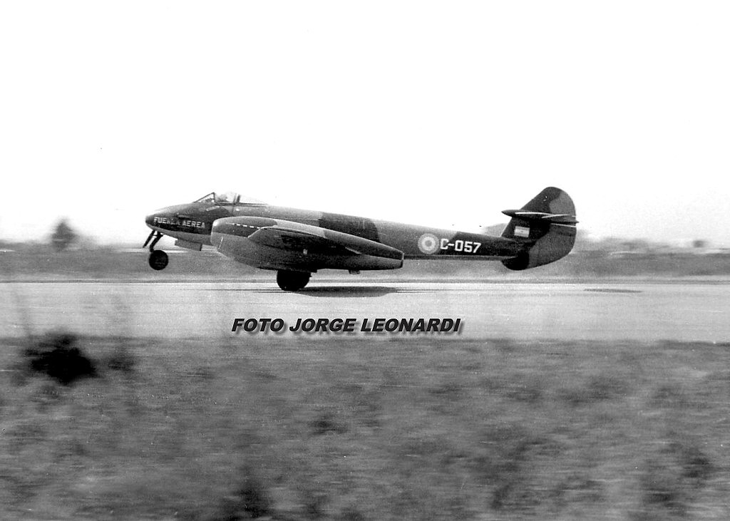Mis fotos de Aviones: MIS FOTOS DE GLOSTER METEOR MK4 / Fuerza Aérea ...