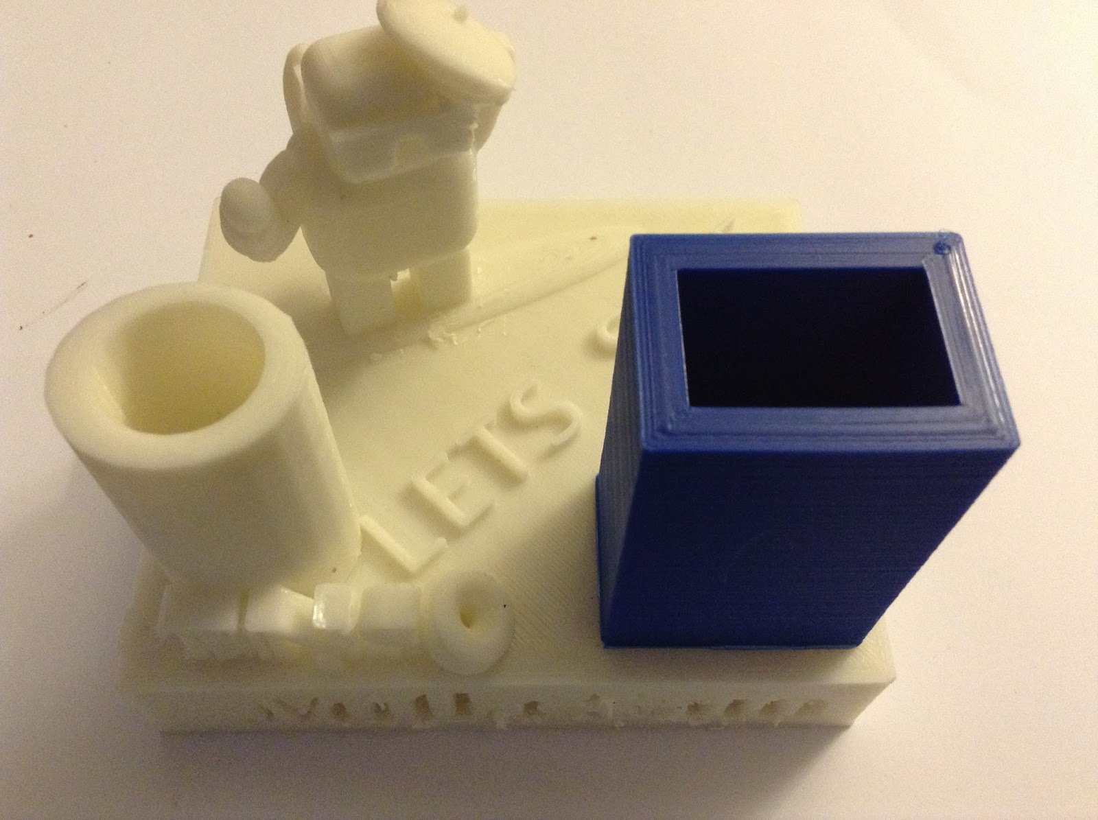 3D Print School: 3D Printed Student Workstations