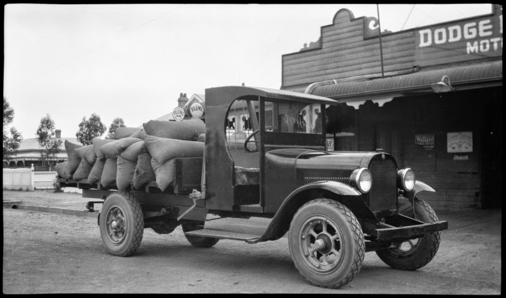 Historic Trucks: Truck photos from the State Library of Victoria from ...