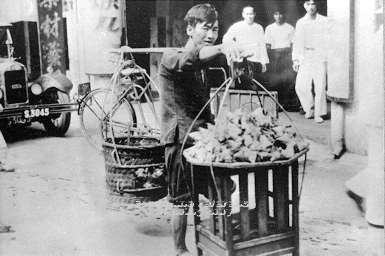Blog To Express: First Food Court in Singapore