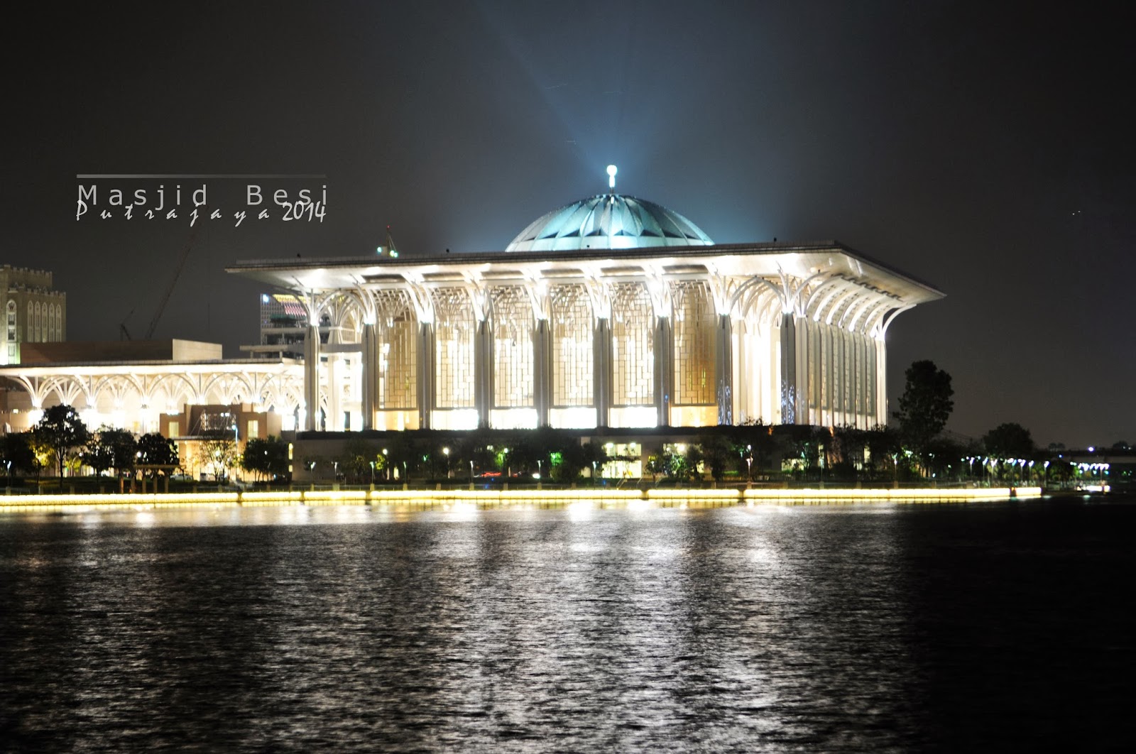MusiaDe: Masjid BESI PUTRAJAYA ( Masjid Tuanku Mizan Zainal Abidin )