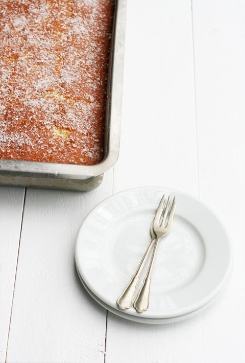 Coconut ravani- coconut semolina cake / cookmegreek