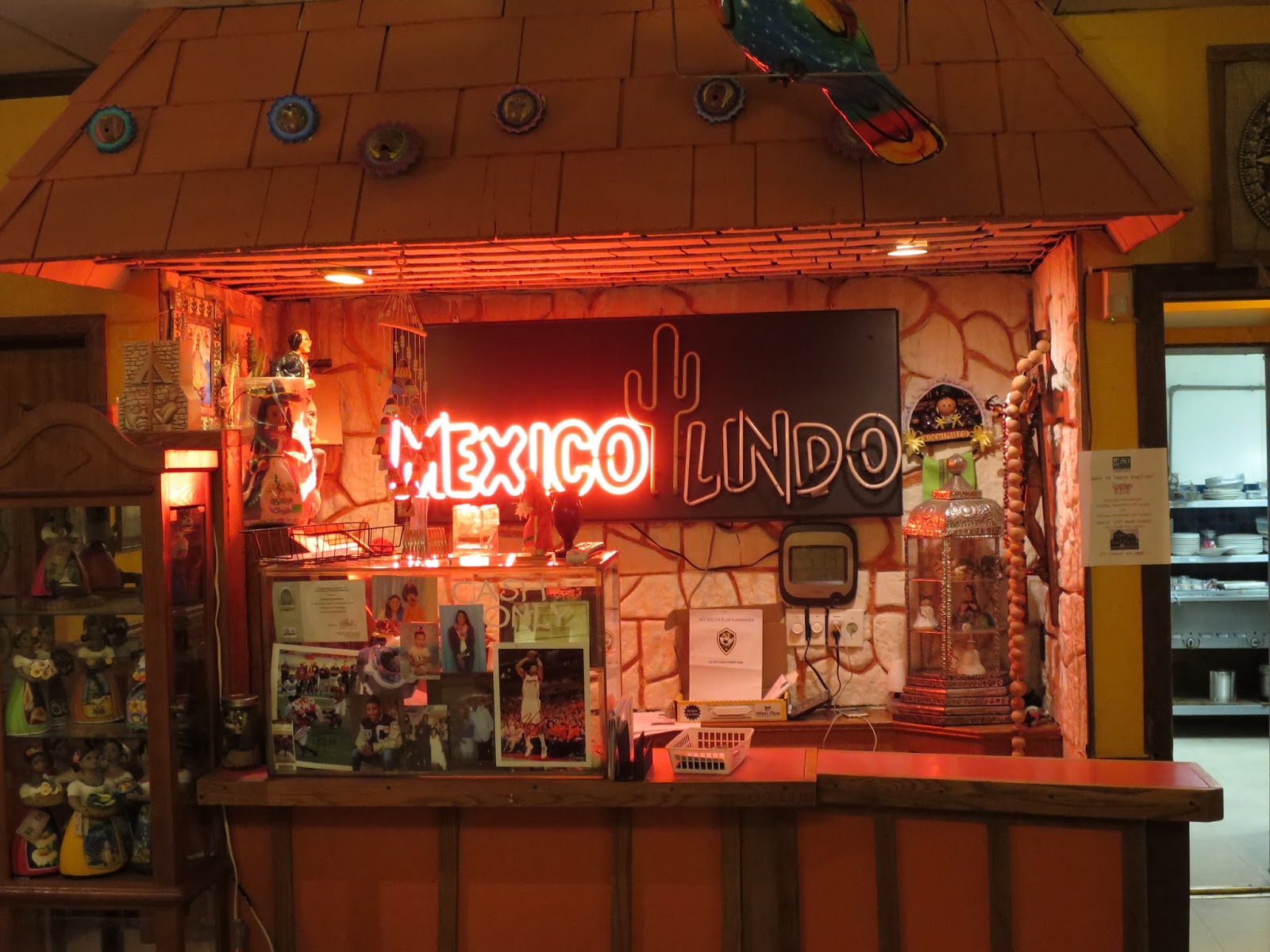 Smokin' Chokin' and Chowing with the King: Racine Wisconsin Taco Tour