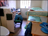 Prison UK: An Insider's View: 101 Things to do in a Cat-B Cell