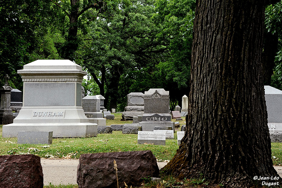 Percheron International: Dans Le Cimetière D'Elgin