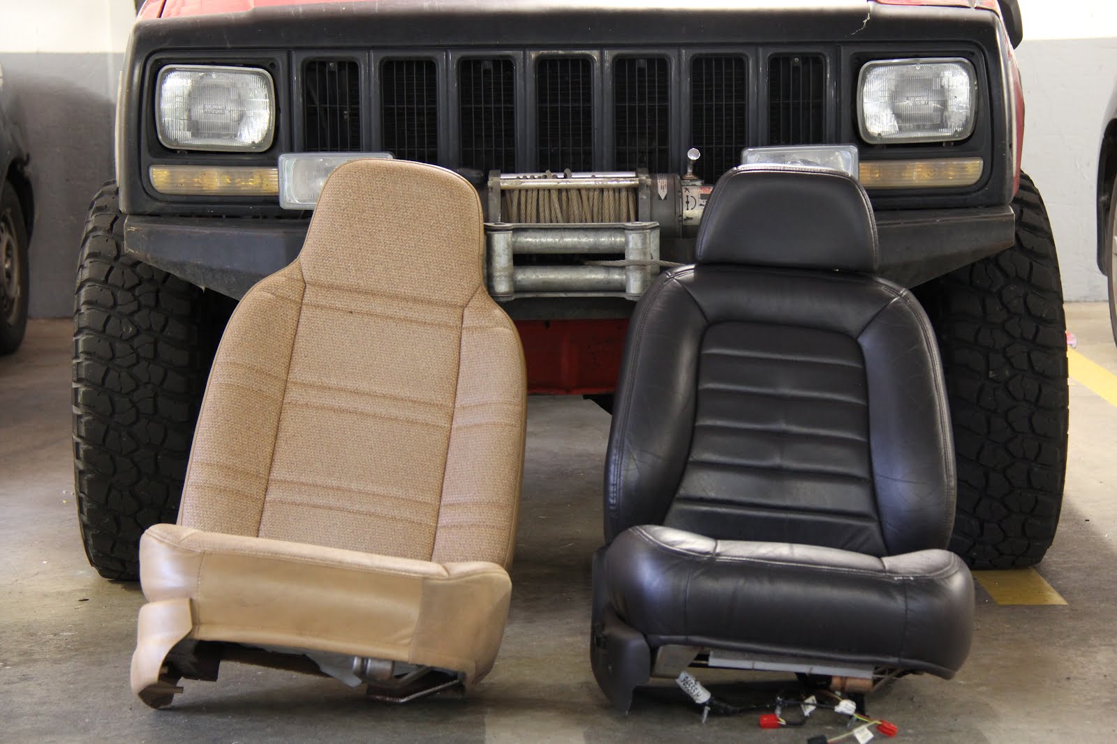 an decline: 97 ZJ Seats in 97 XJ