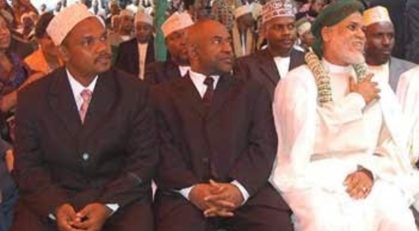 De grâce, du respect pour la dignité du peuple comorien ...