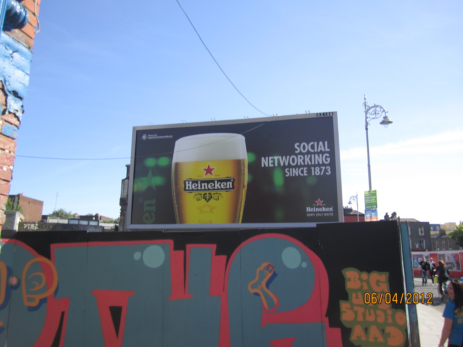 Advertisements in Ireland: High/Low Culture
