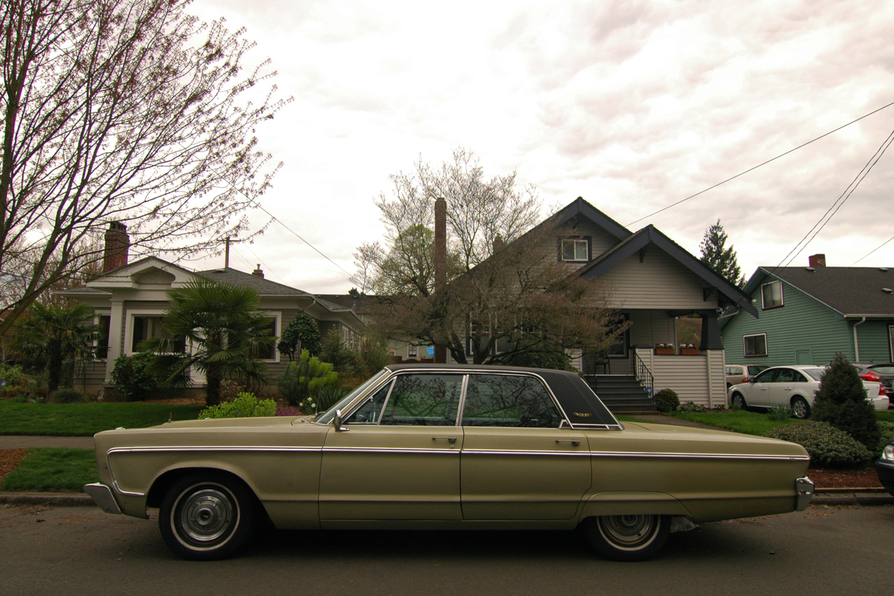 OLD PARKED CARS.: 1966 Plymouth VIP.
