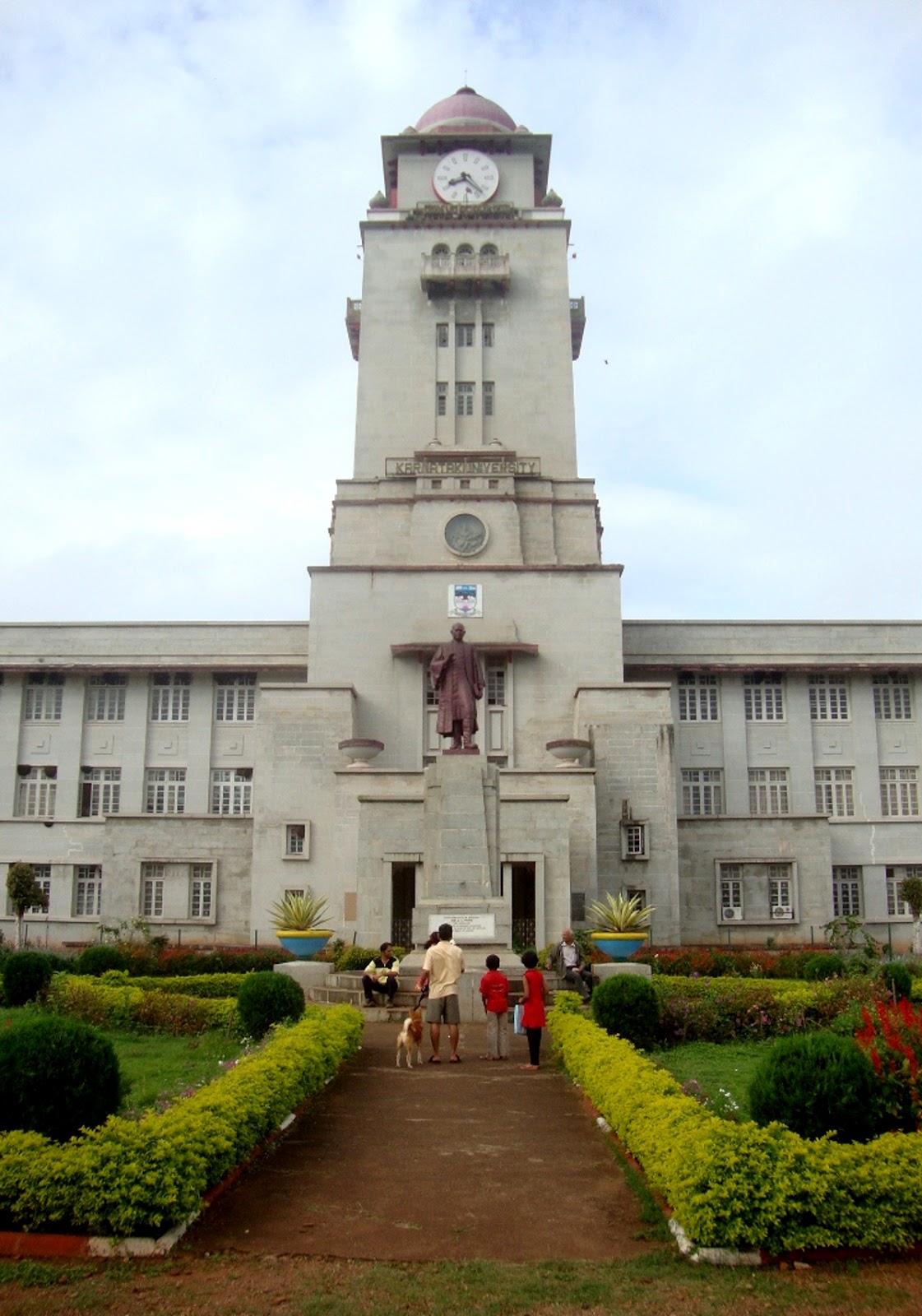 apratimpous: Karnataka University- My monsoon muse