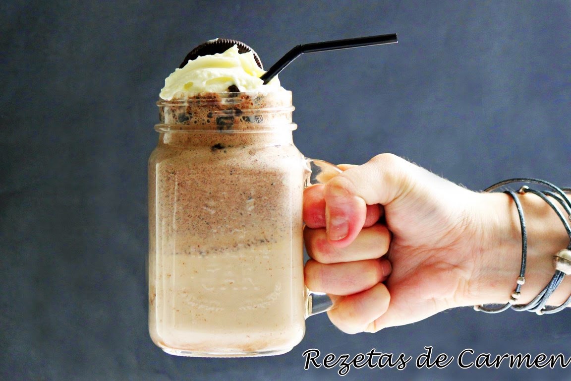 Milkshake de Oreo {Batido de Galletas de Oreo}