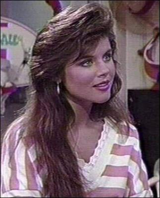 Destiny-Hope's dream: TV series fashion icons, part 1 Kelly Kapowski.