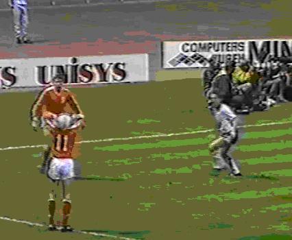 Soccer Nostalgia: March 23, 1988 England 2-Holland 2