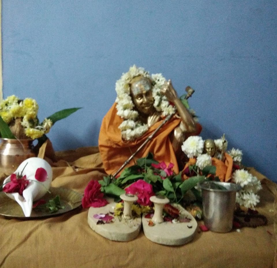 Raja Thatha's stotra translations: Sri Kanchi Paramacharya Padhuka ...