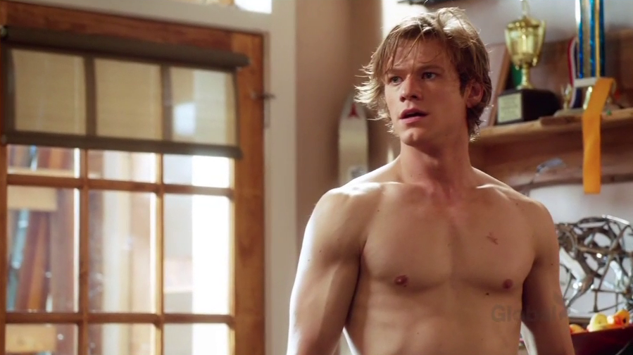 Alexis_Superfan's Shirtless Male Celebs: Lucas Till shirtless in MacGyver, Season 3, Ep 15 Caps ...