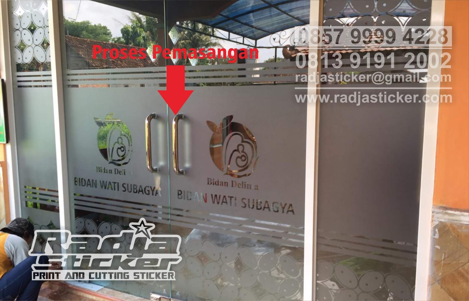 Ide Populer 32+ Stiker Kaca Salon