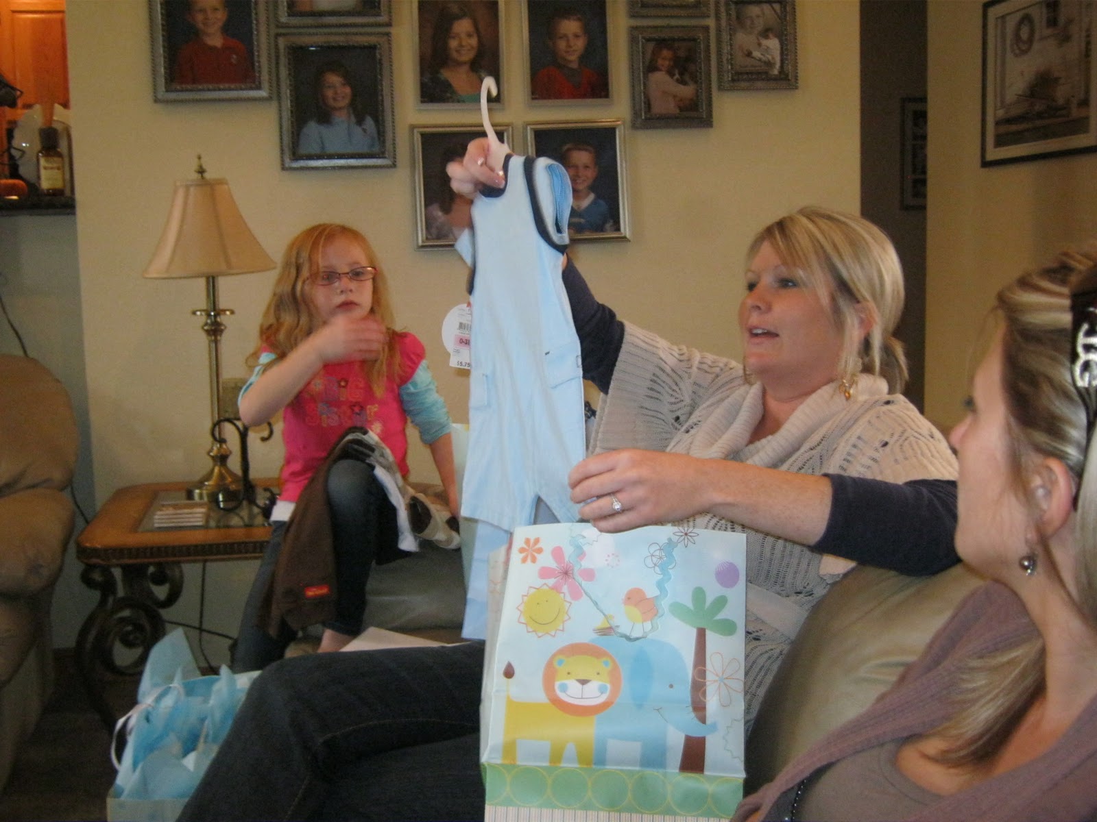 Clever Chronicles: How to have an awesome baby shower....