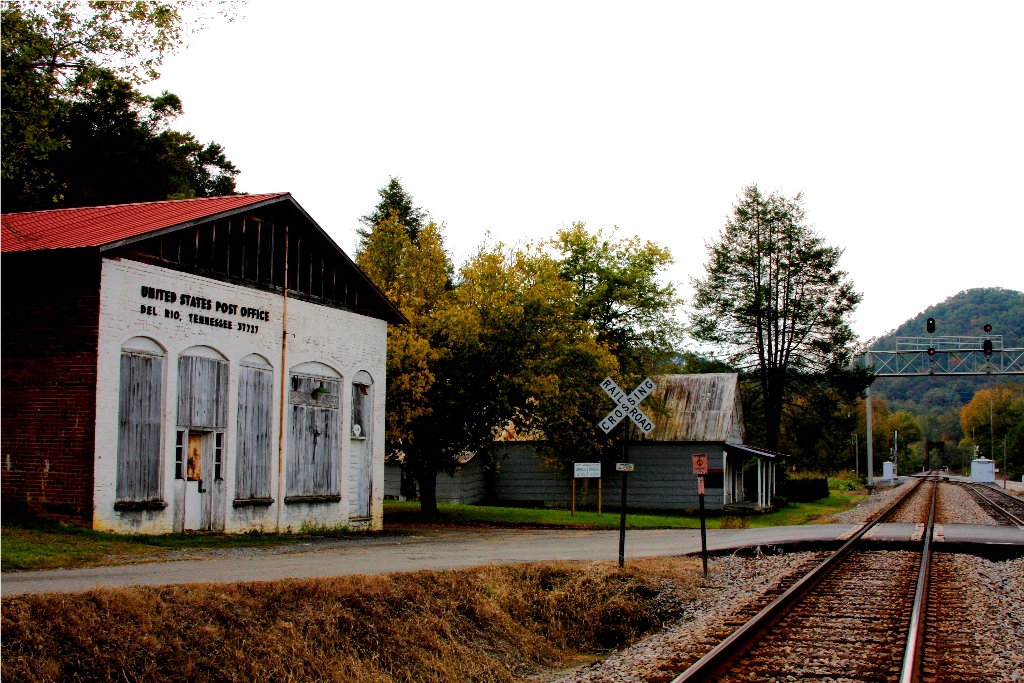 Wayfarin' Stranger: Del Rio, Tennessee