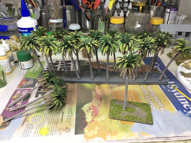 The Tactical Painter: Saturday night beneath the plastic palm trees
