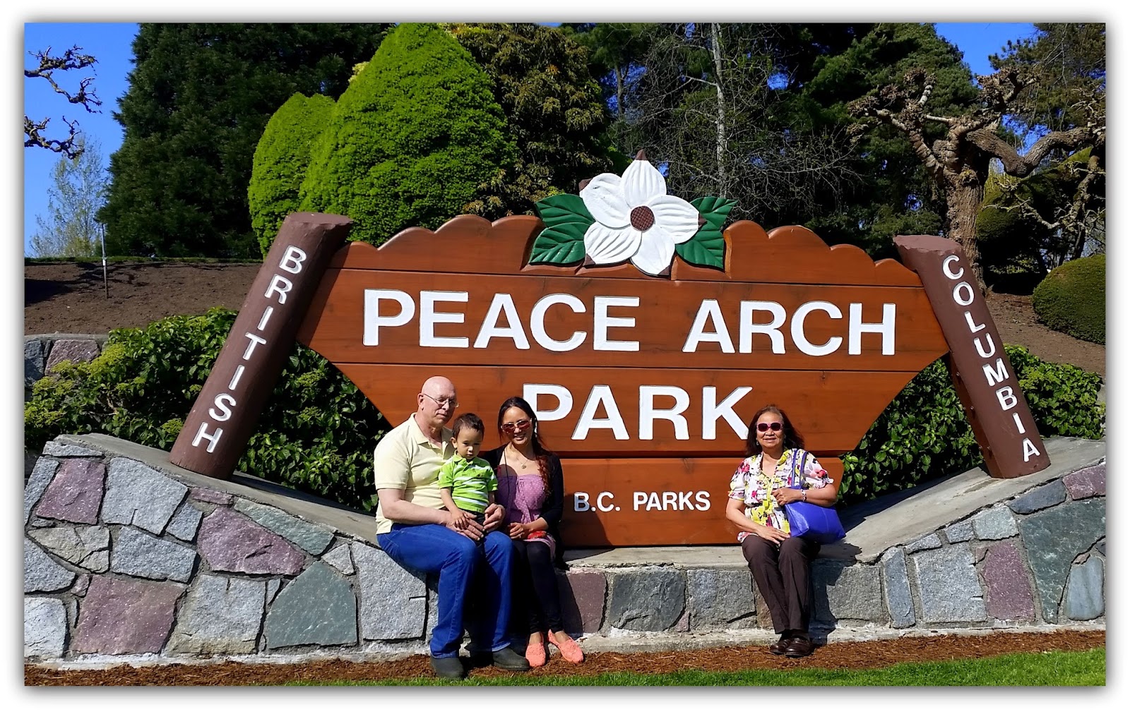 A nice visit to International Peace Arch Park in US-Canada Border