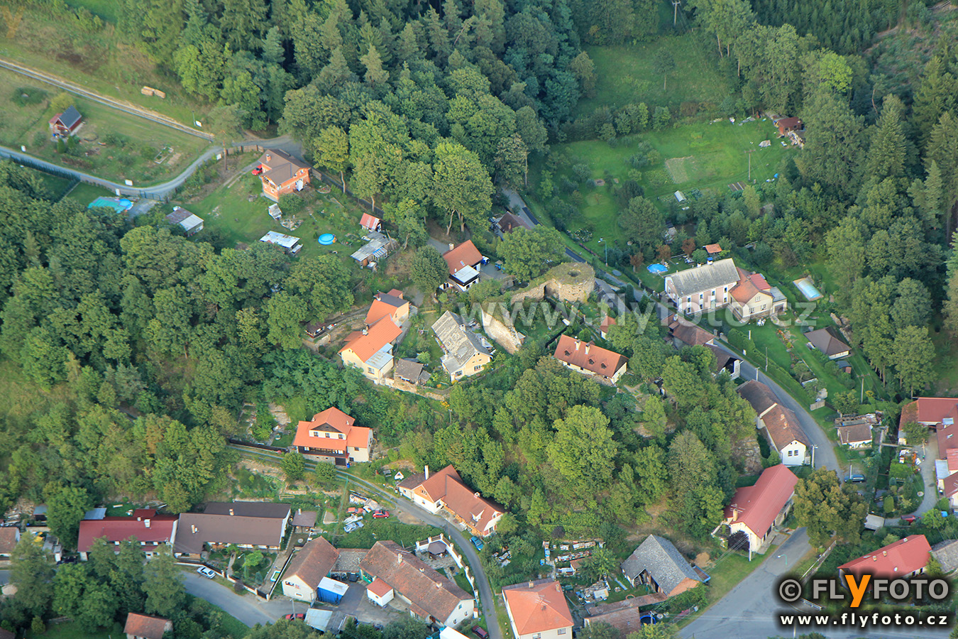 FLyFOTO letecká fotografie a video: Talmberk
