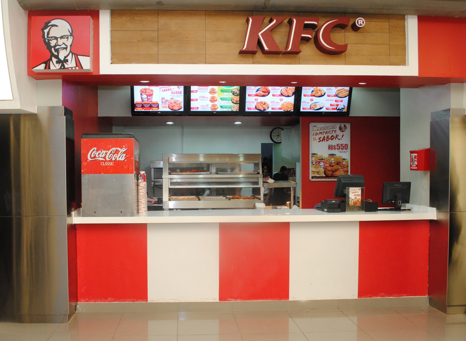Kentucky Fried Chicken@Acrópolis RD