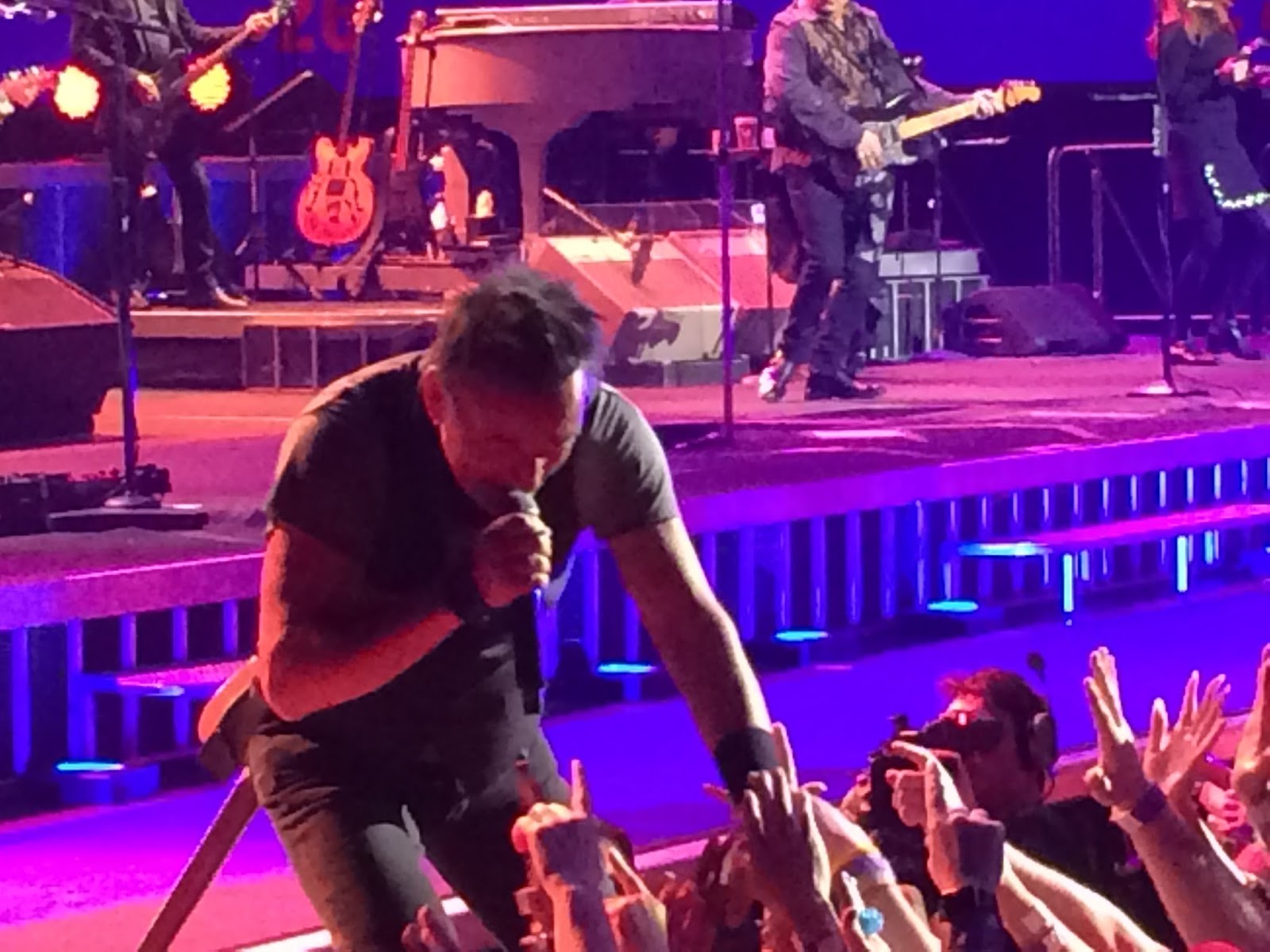 By Ken Levine: The Bruce Springsteen Concert