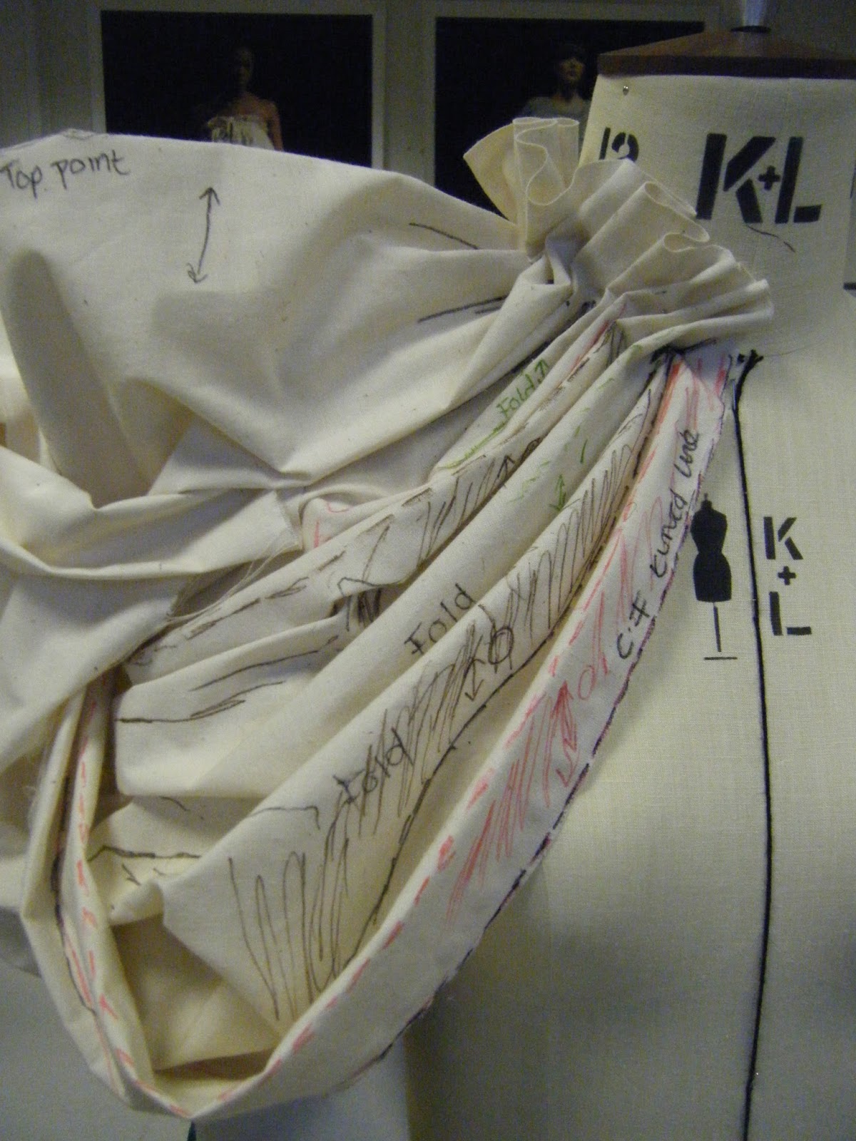 Lucy Alice fashion portfolio: BA HONS.......Creative pattern cutting