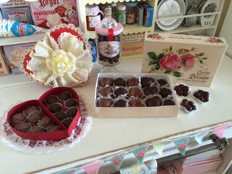 Baking In Miniature: Miniature Chocolate Roses in Vintage Candy Boxes