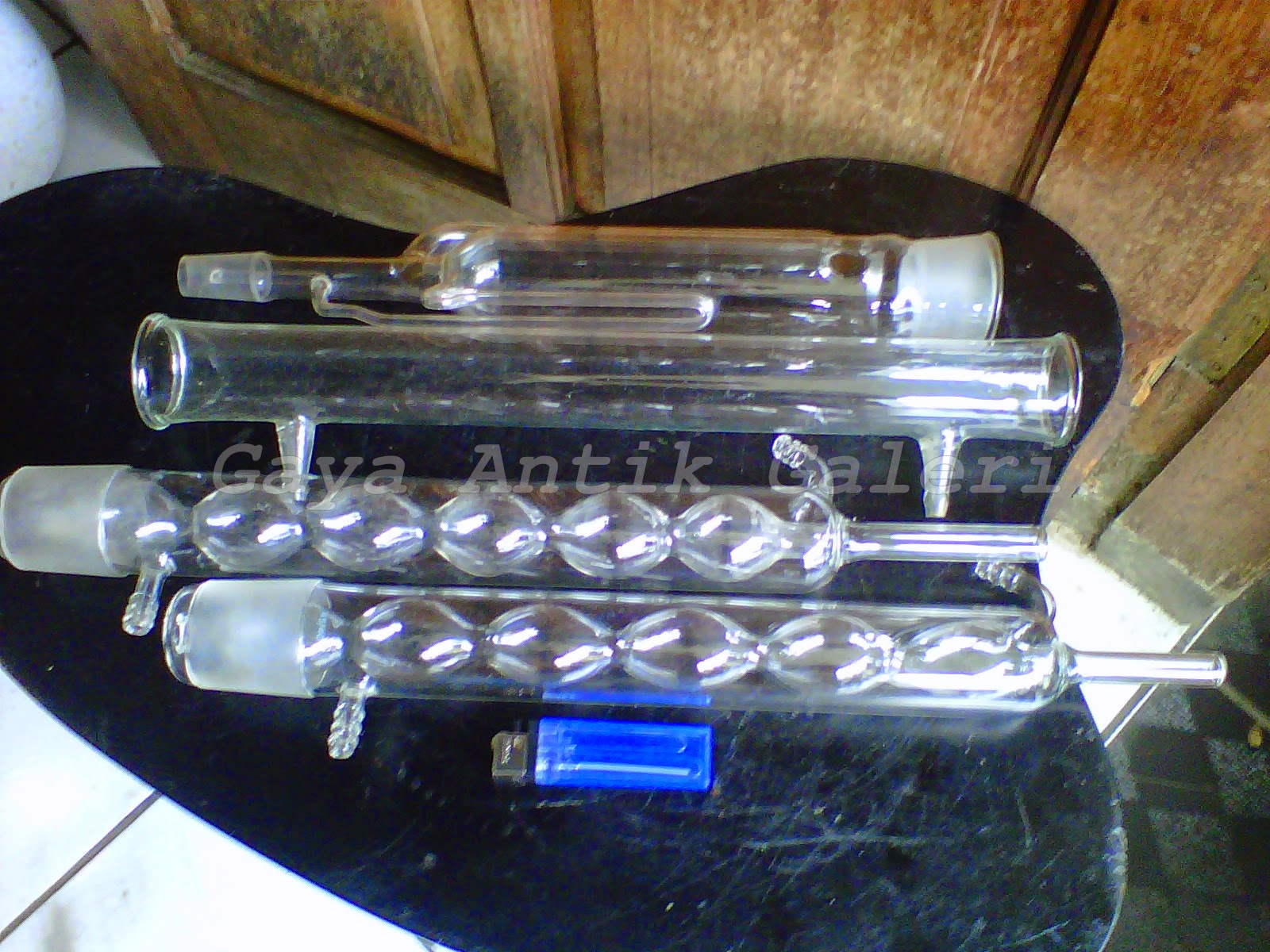 Gaya Antik Galeri : Alat Laboratorium Tabung Kaca (set 4)