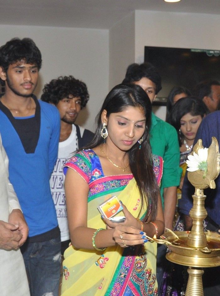 All Indian Beauties: 3G Love Movie Heroine Neelima Hot Stills in Half Saree