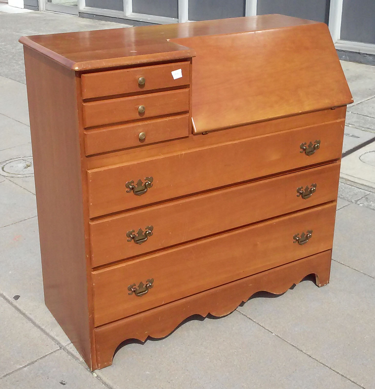 UHURU FURNITURE & COLLECTIBLES: SOLD #13476 Colonial Maple 3 1/2' Wide ...