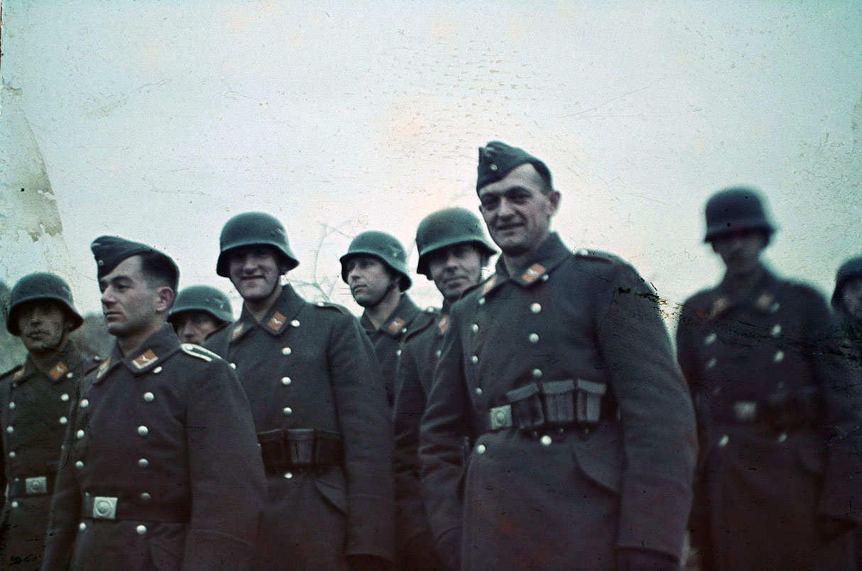 World War II in Color: Luftwaffe Photo Album in Balkan 1941-1942