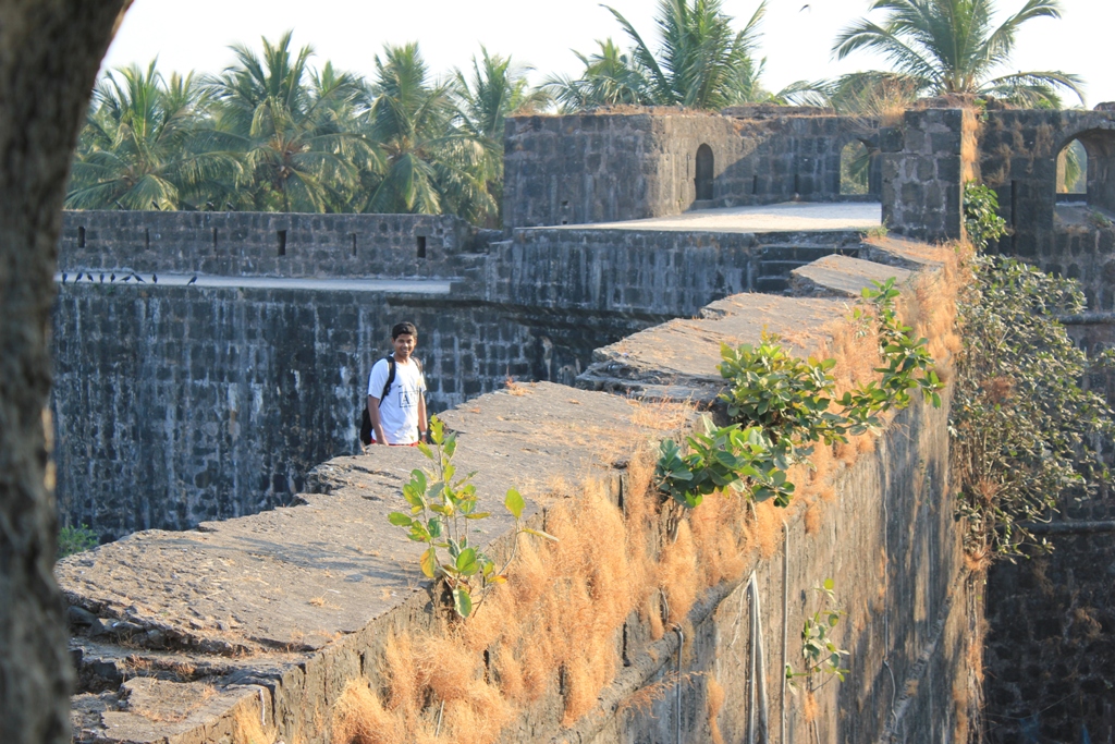 Arnala — The island fort | Of times & life