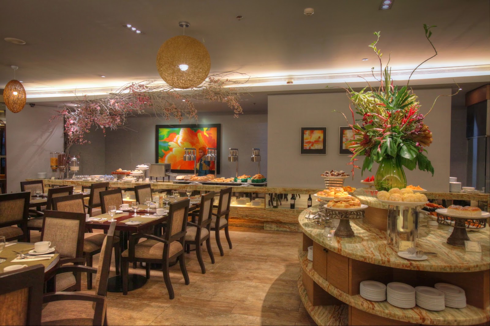 Gridcrosser: Staying in Quezon City: Luxent Hotel Stands Out with ...